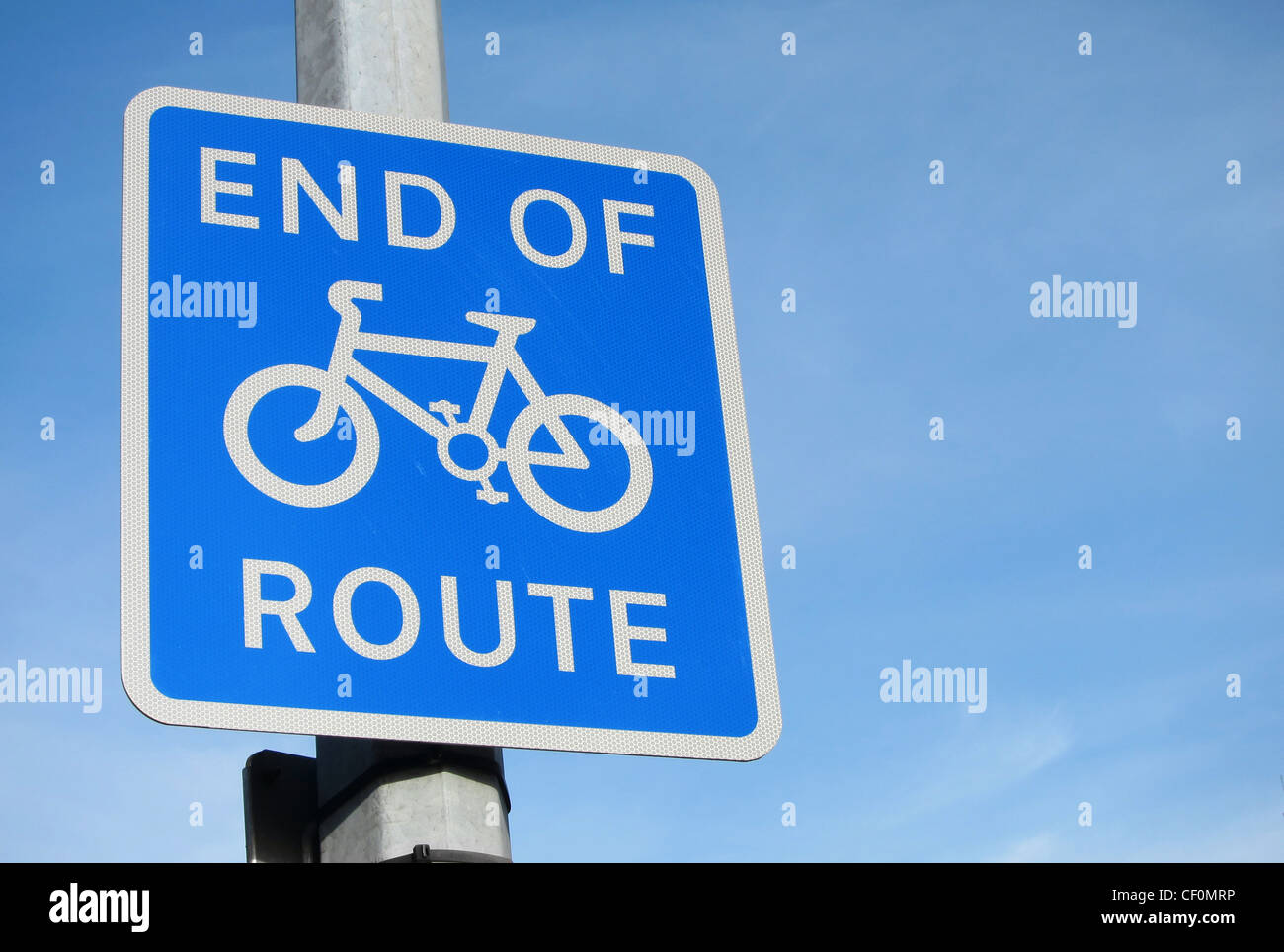 English cycle route sign hi-res stock photography and images - Alamy