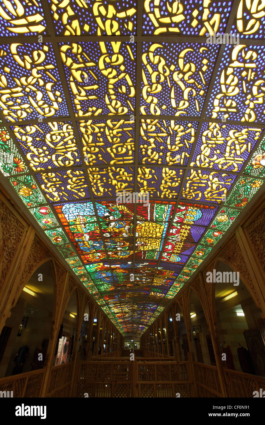 Dubai shopping mall interior hi-res stock photography and images - Alamy