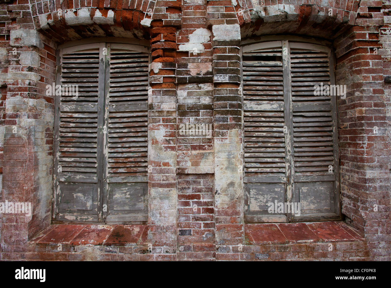 Old sash window hi-res stock photography and images - Alamy
