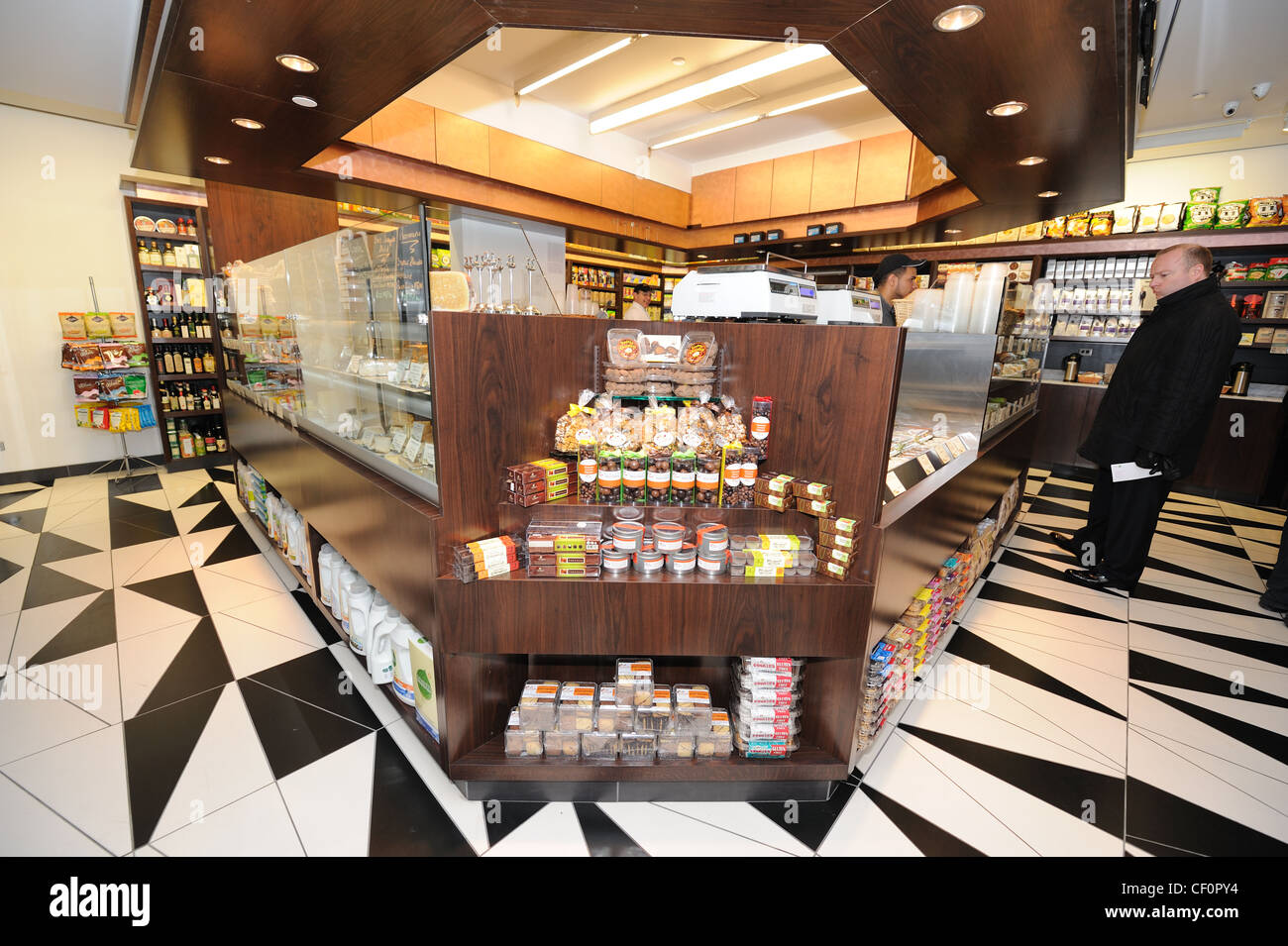 Battery Place Market in Lower Manhattan sells prepared foods ...