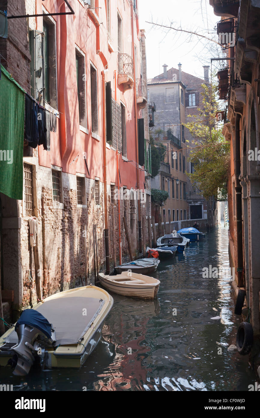 Street view of Venice Stock Photo - Alamy