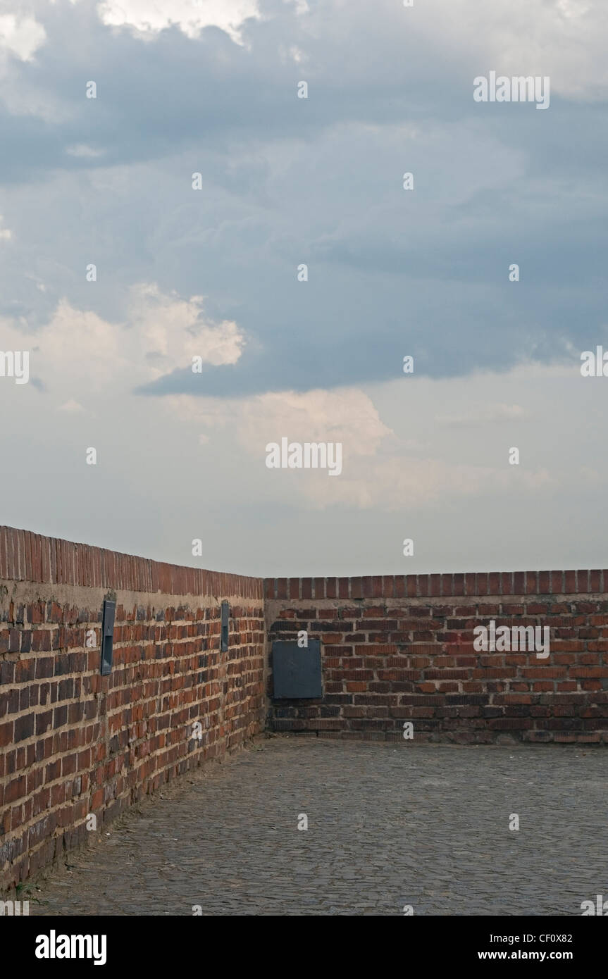 brickwall terrace corner Stock Photo - Alamy