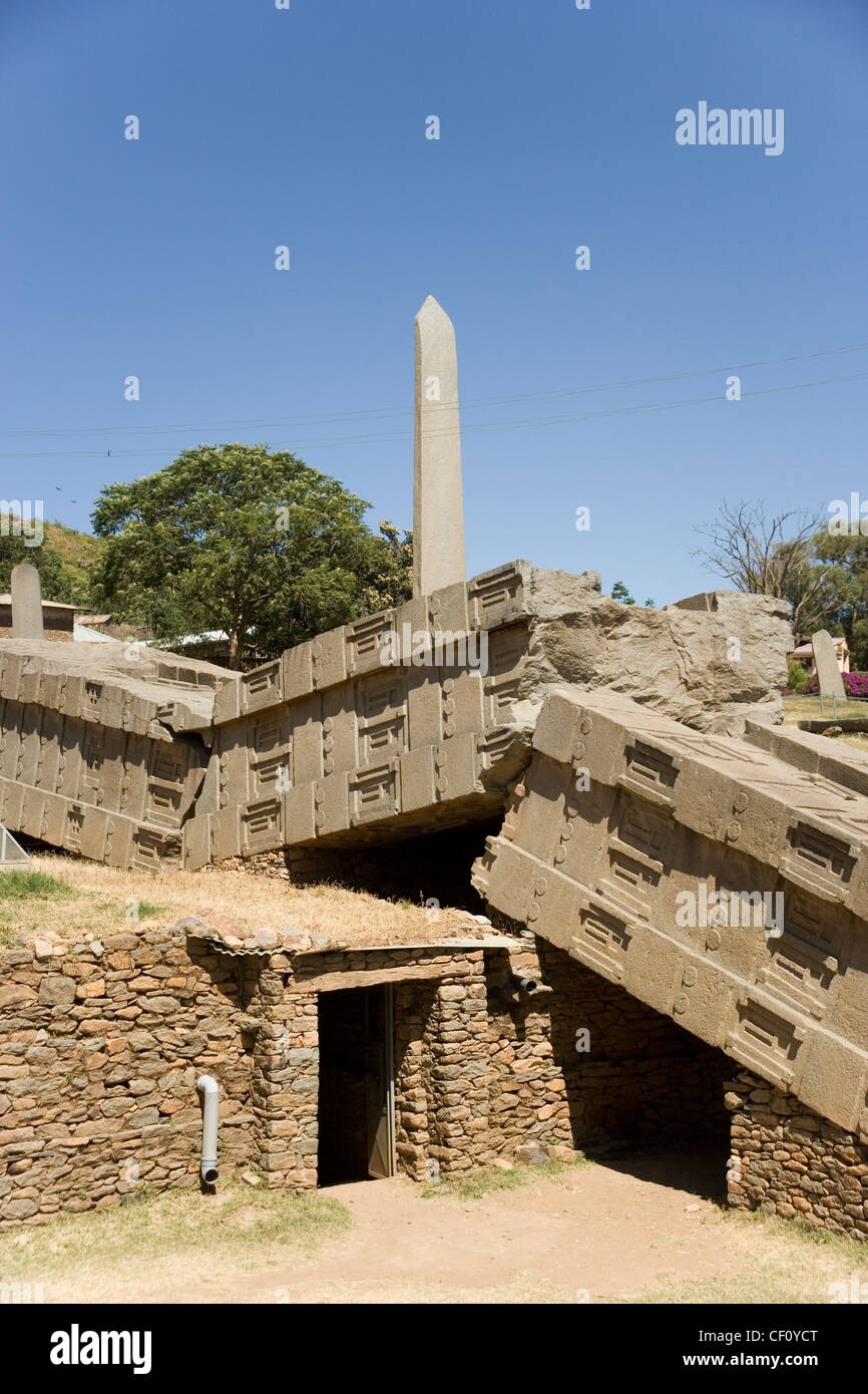 Fallen standing stone hi-res stock photography and images - Alamy