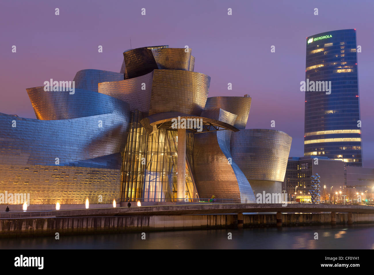 Iberdrola tower guggenheim museum hi-res stock photography and images - Alamy