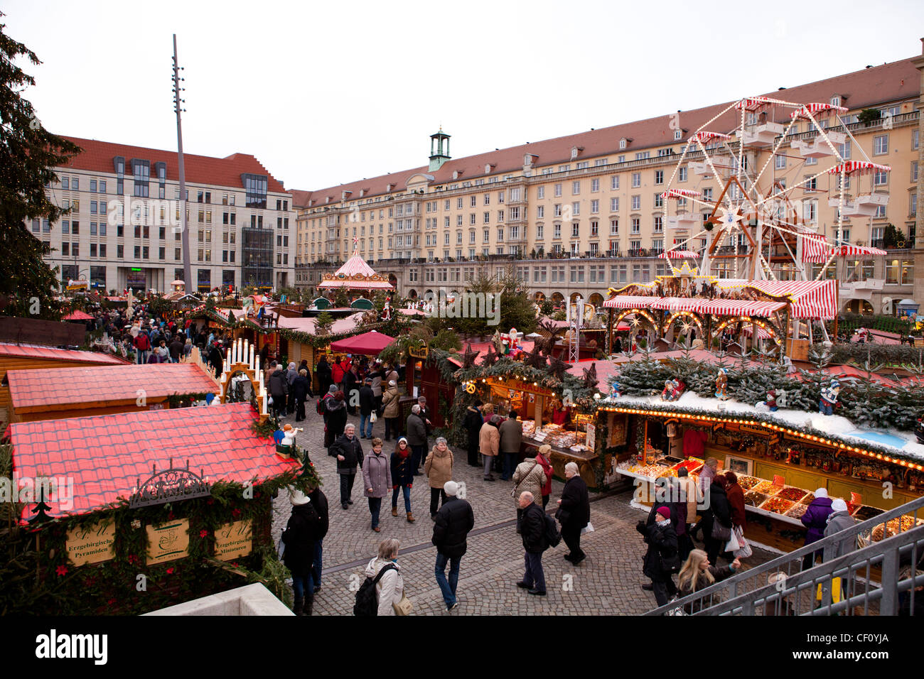 Dresdner Striezelmarkt, Dresden Christmas Market Stock Photo - Alamy