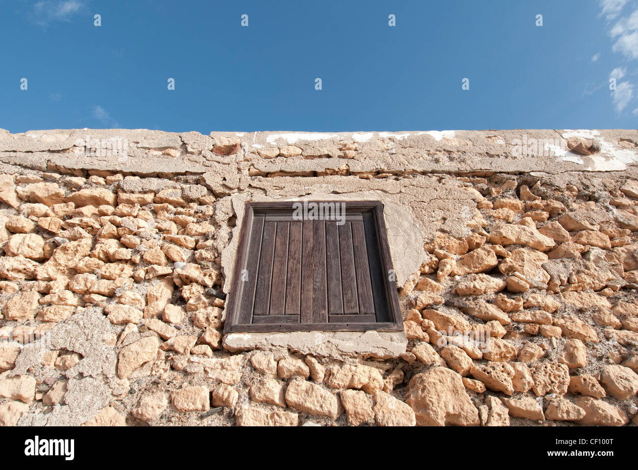 Old spanish brick wall hi-res stock photography and images - Alamy