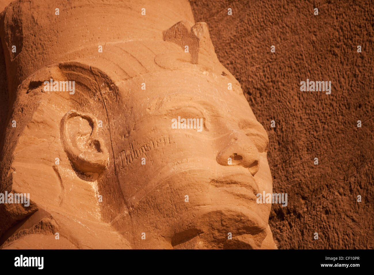 Ancient egyptian statue hi-res stock photography and images - Alamy
