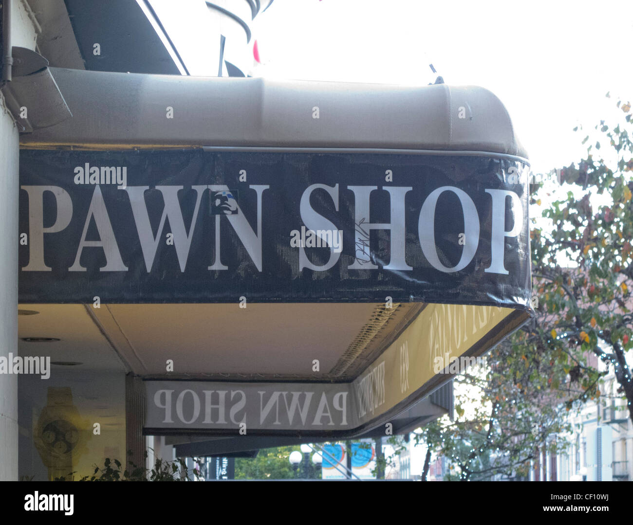 pawn shop sign in san diego california Stock Photo - Alamy