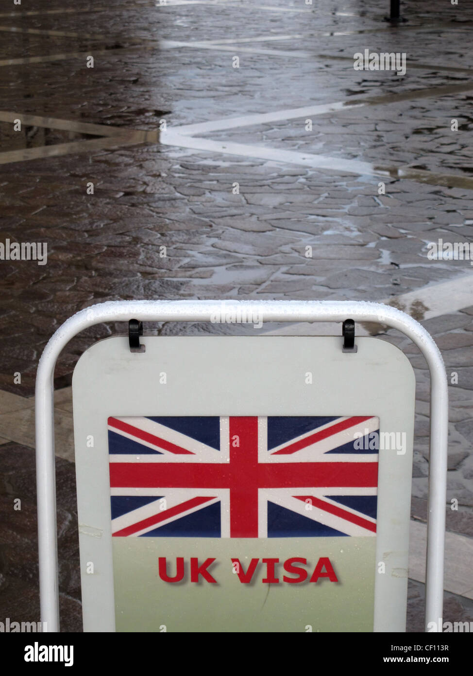 Uk visa application sign hi-res stock photography and images - Alamy