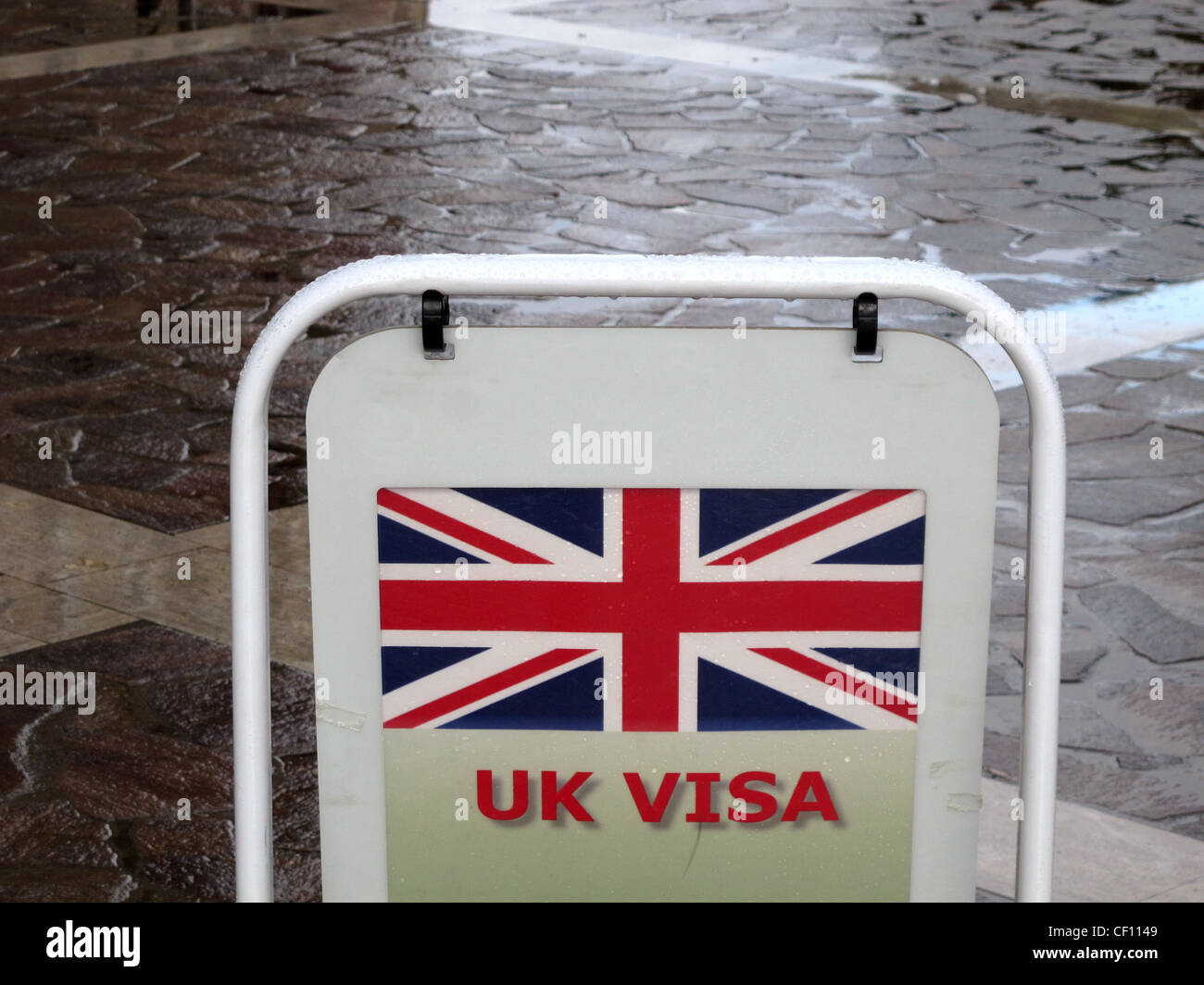 UK visa sign notice outside in rain Stock Photo - Alamy