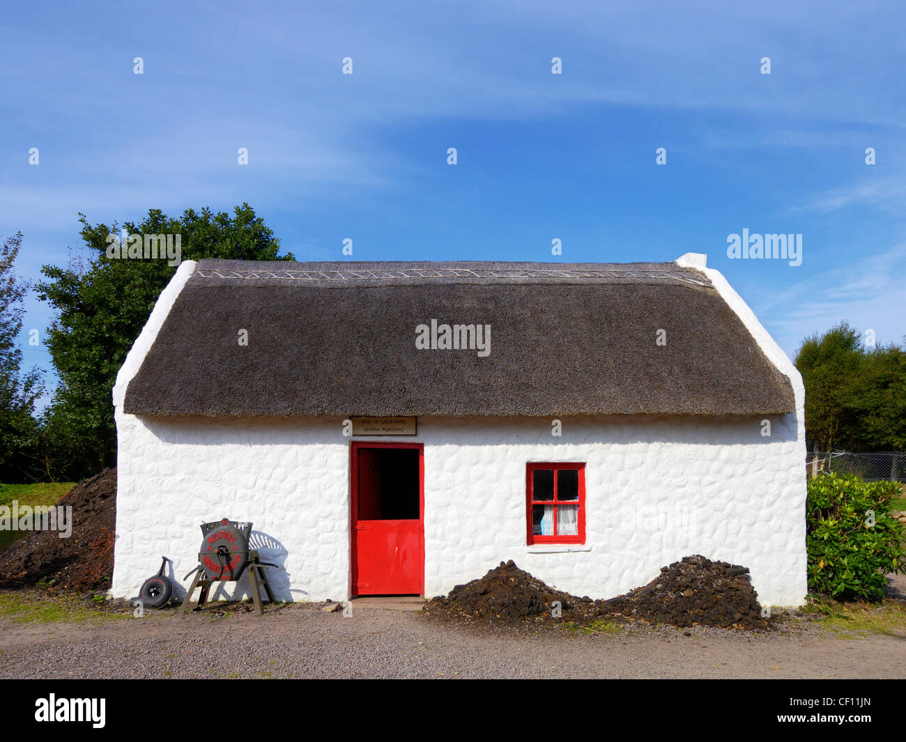 Traditional irish cottage Kerry Bog village museum Stock Photo - Alamy