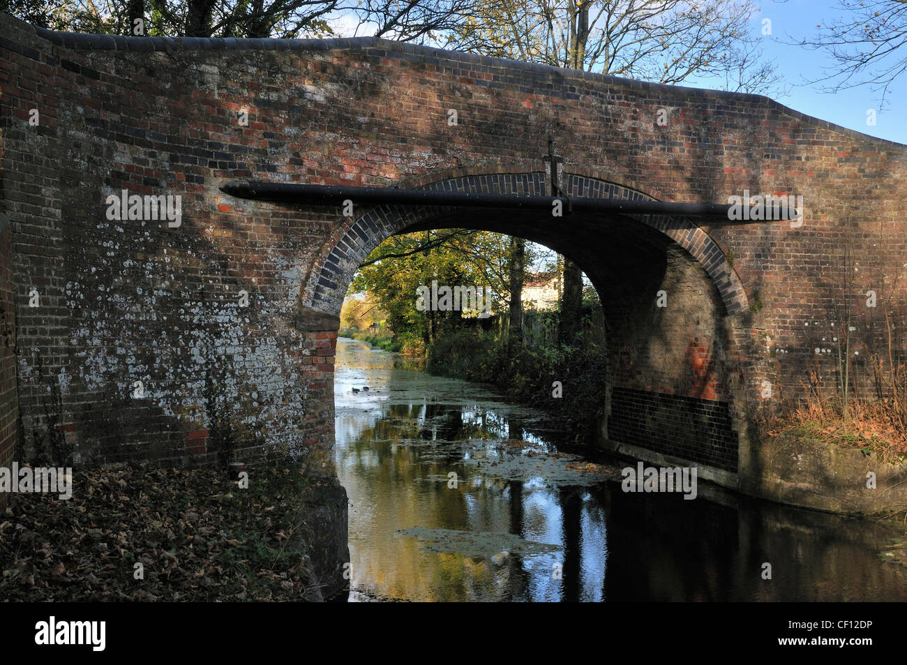 Newtown Roving Bridge, Stroudwater Navigation Canal, Gloucestershire ...