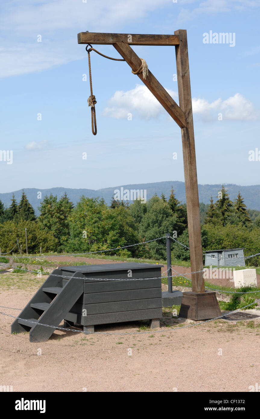 Gallows hanging hi-res stock photography and images - Alamy