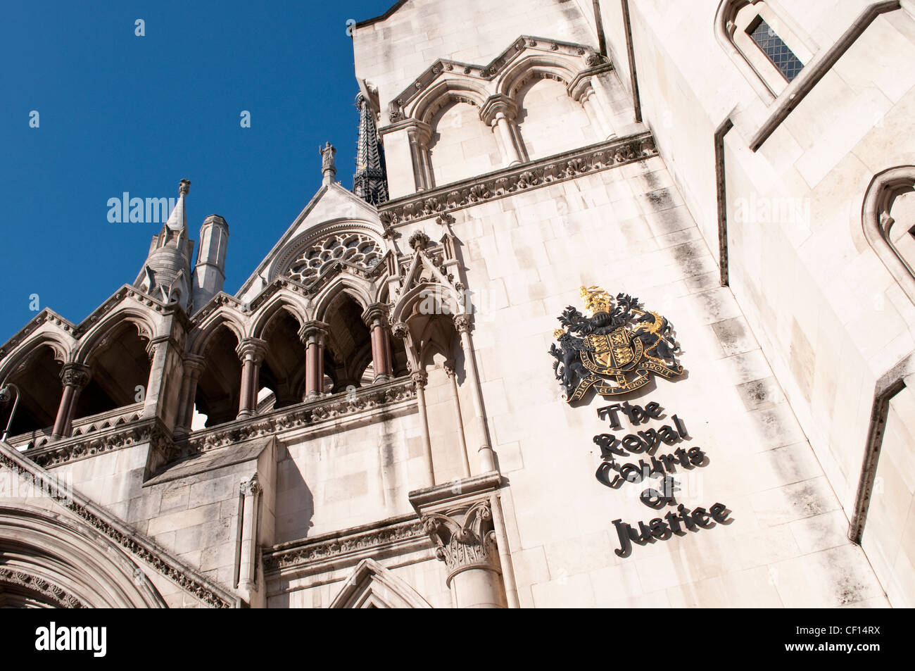 London law courts architecture detail hi-res stock photography and ...