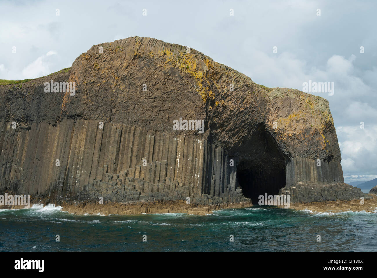 Fingal's Cave on the Isle of Staffa Stock Photo - Alamy