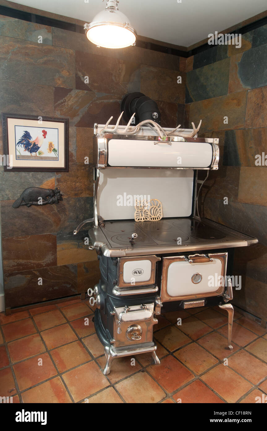 Traditional wood burning stove Stock Photo - Alamy