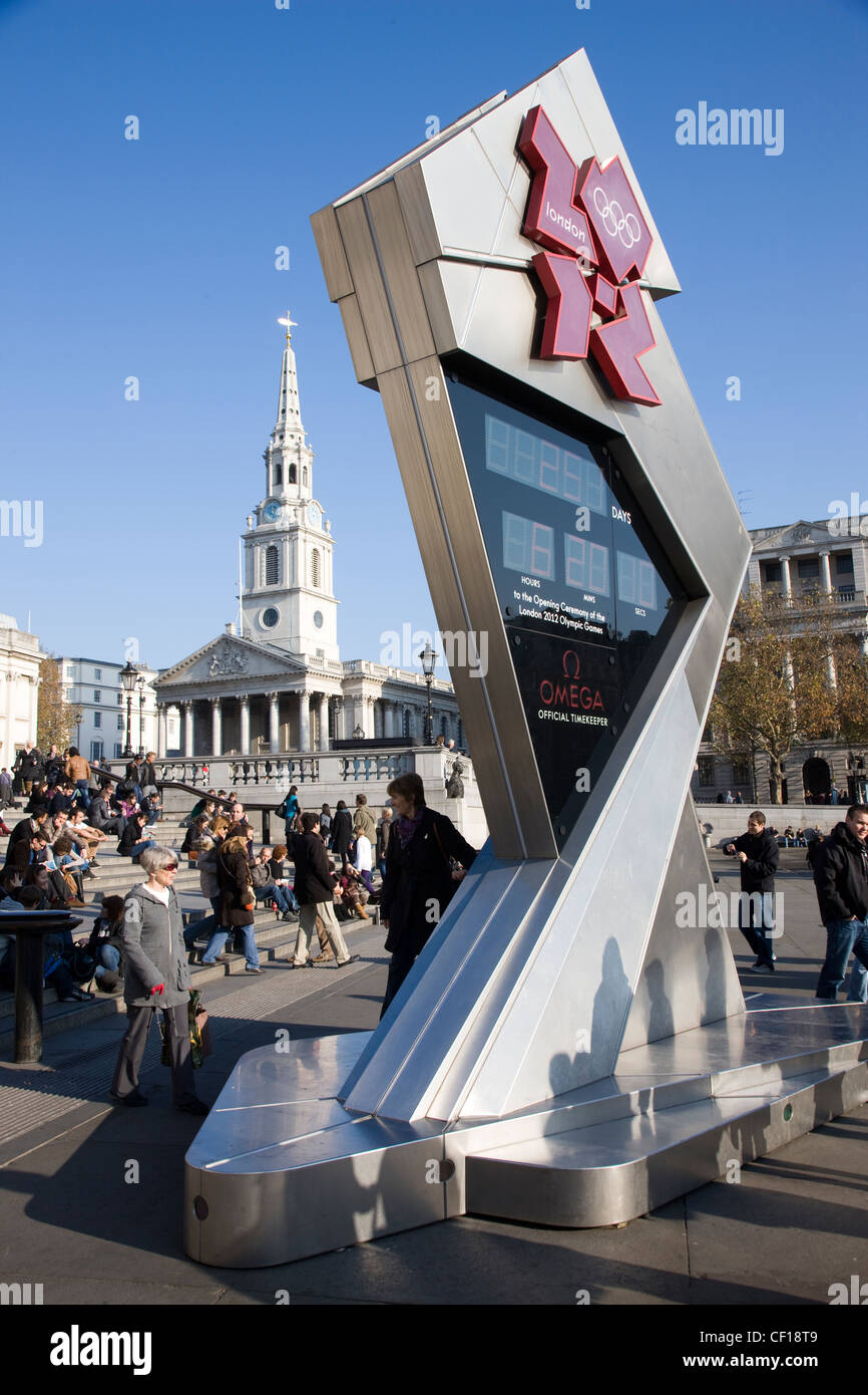 The Olympic countdown clock in Trafalgar Square, London Stock Photo - Alamy