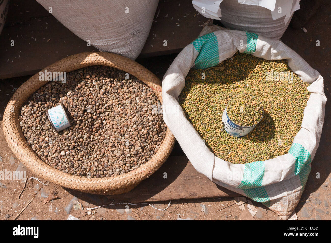 The market of Antalaha, eastern Madagascar Stock Photo - Alamy