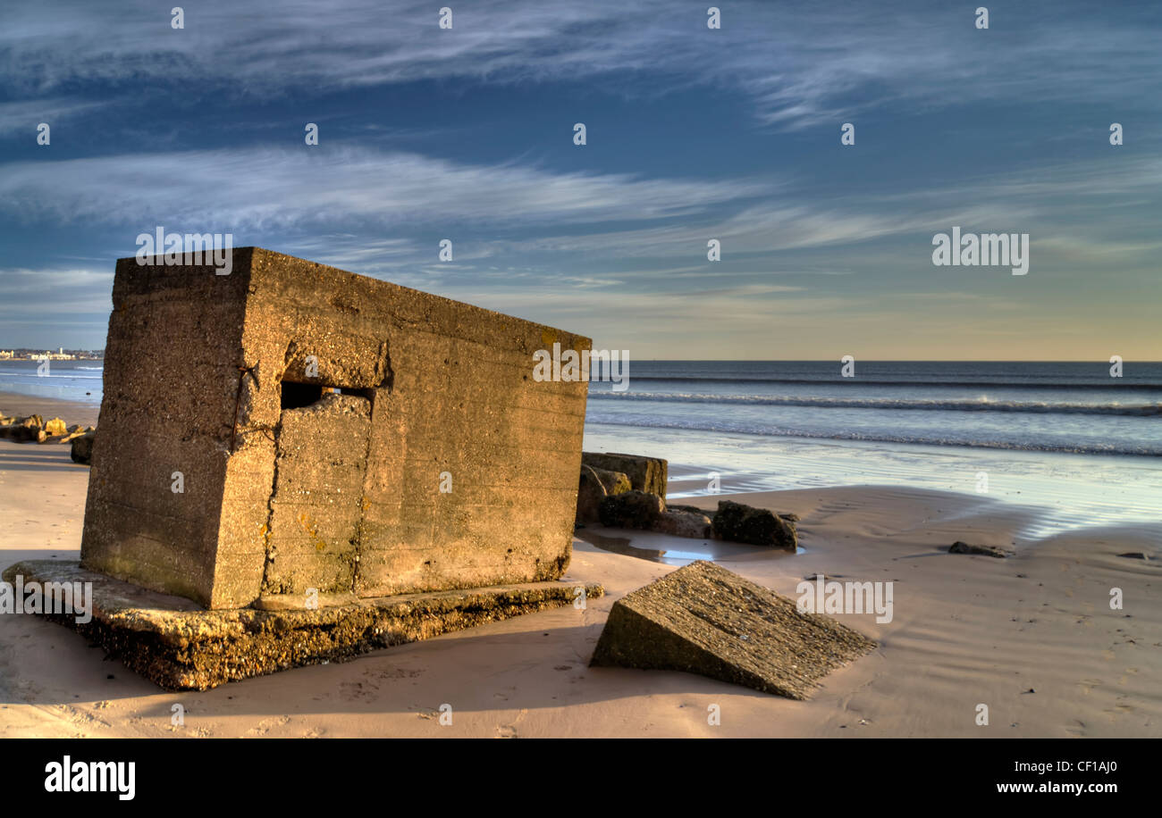 World War 2 Pill Box on the East Yorkshire coast Stock Photo - Alamy
