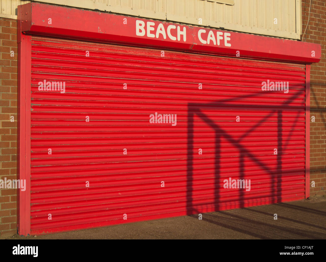 Shutters on the beach hi-res stock photography and images - Alamy