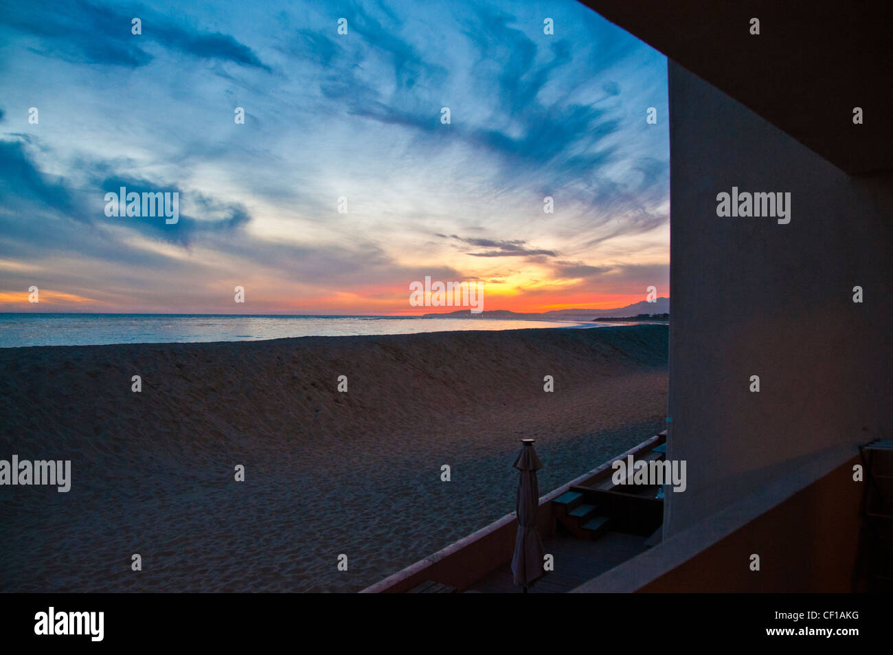 Striking window hi-res stock photography and images - Alamy