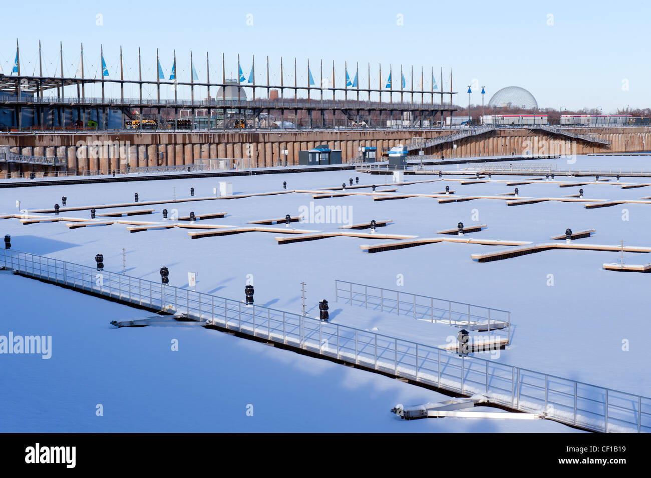 Empty yacht port hi-res stock photography and images - Alamy