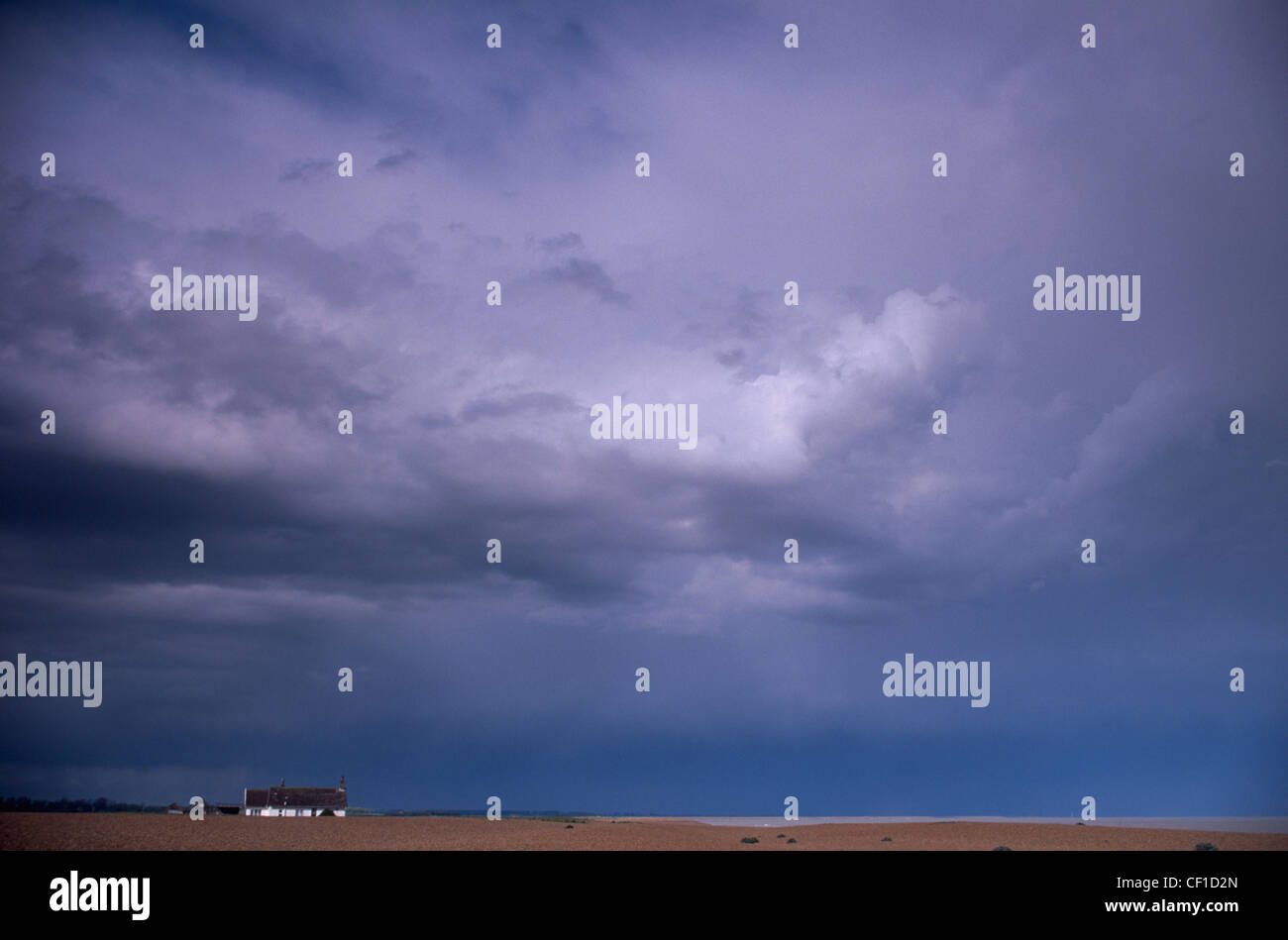 A brooding Suffolk sky Stock Photo - Alamy