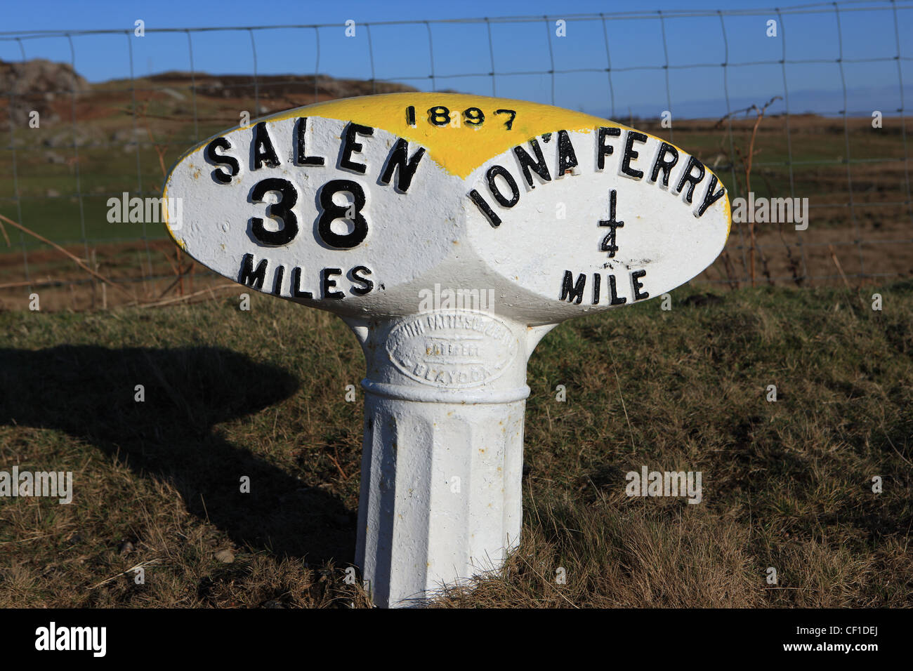 Distance marker on road hi-res stock photography and images - Alamy