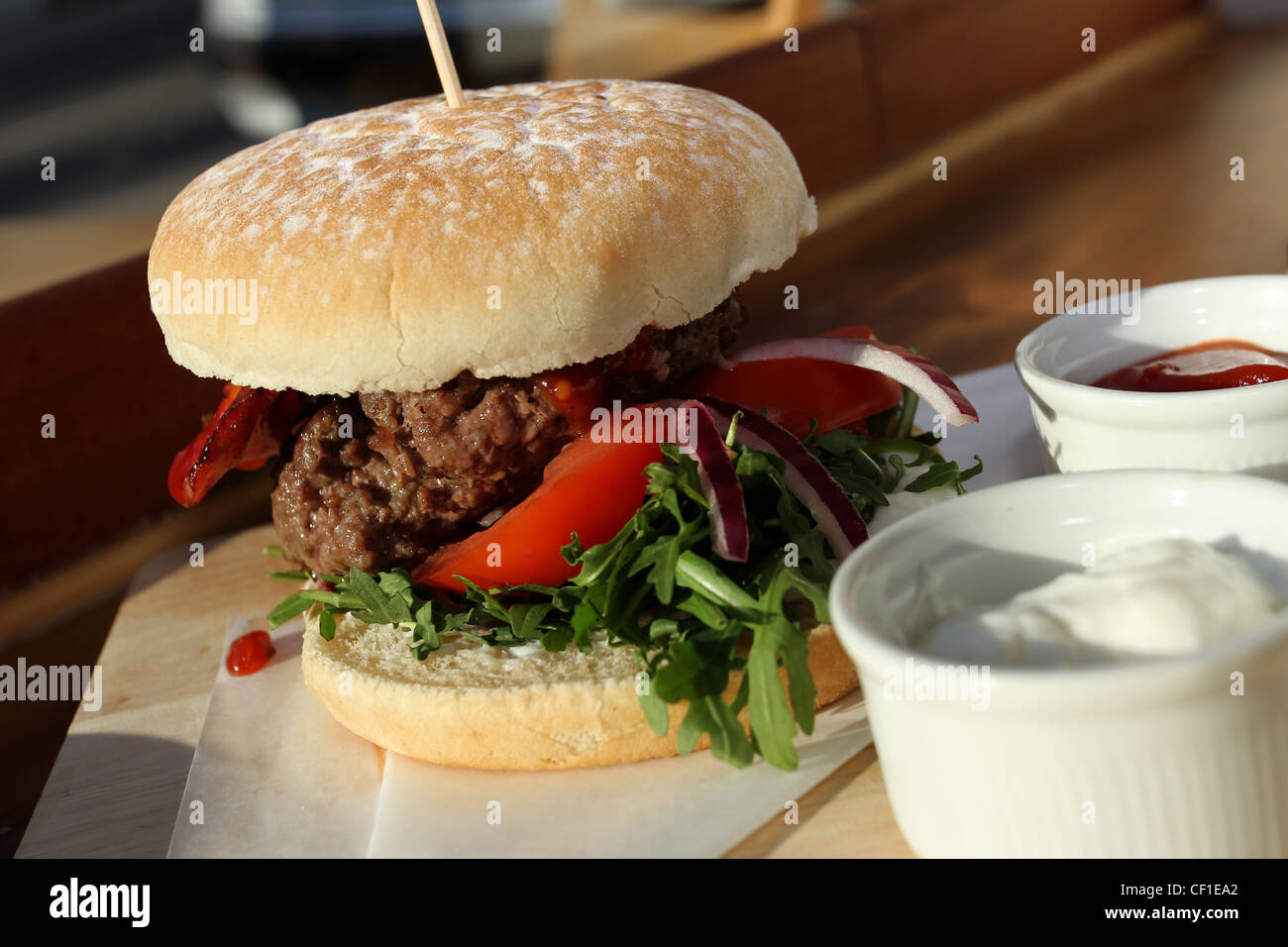 English burger hi-res stock photography and images - Alamy