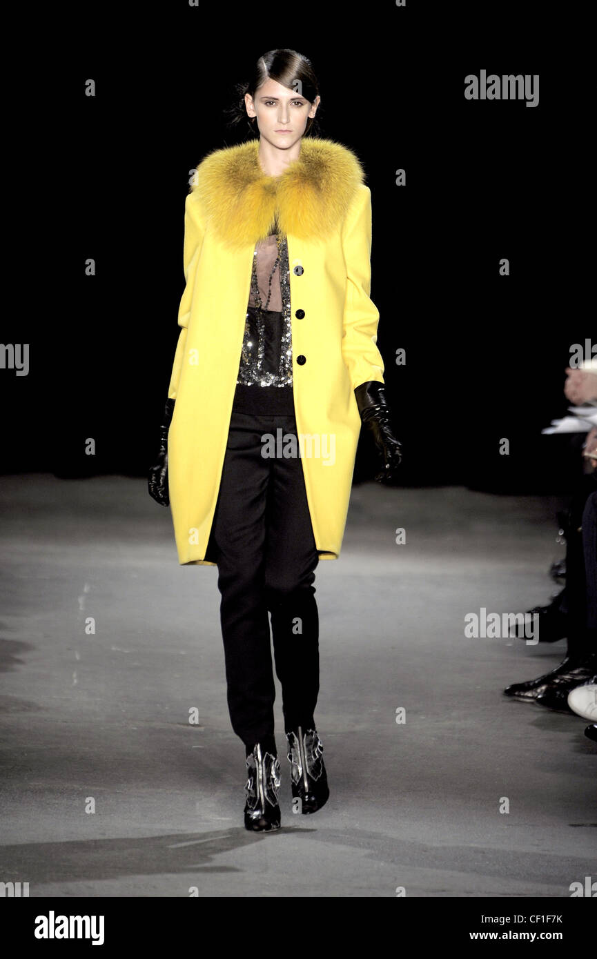 Thakoon New York Ready to Wear Autumn Winter Yellow frock coat fur ...