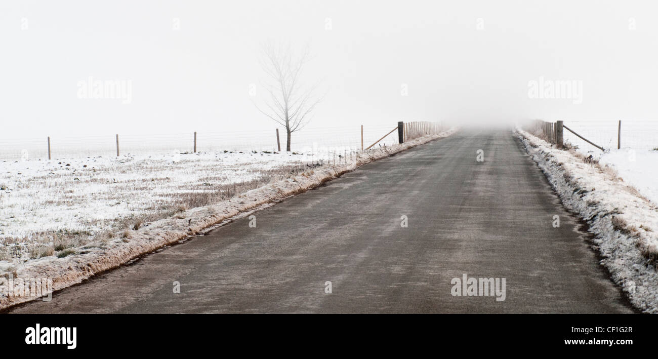 Snow fog on south hi-res stock photography and images - Alamy