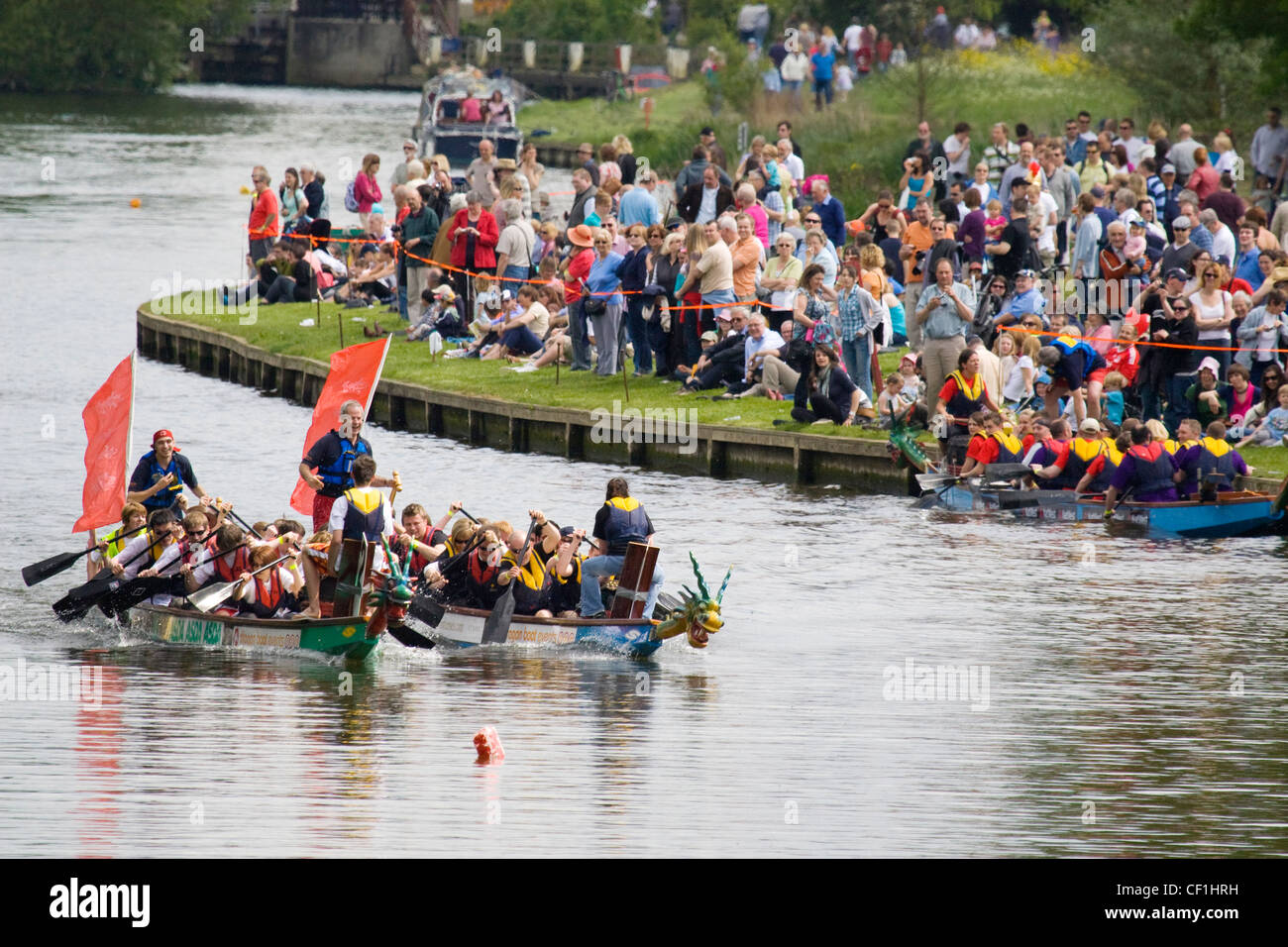 Dragon boat race abingdon hi-res stock photography and images - Alamy