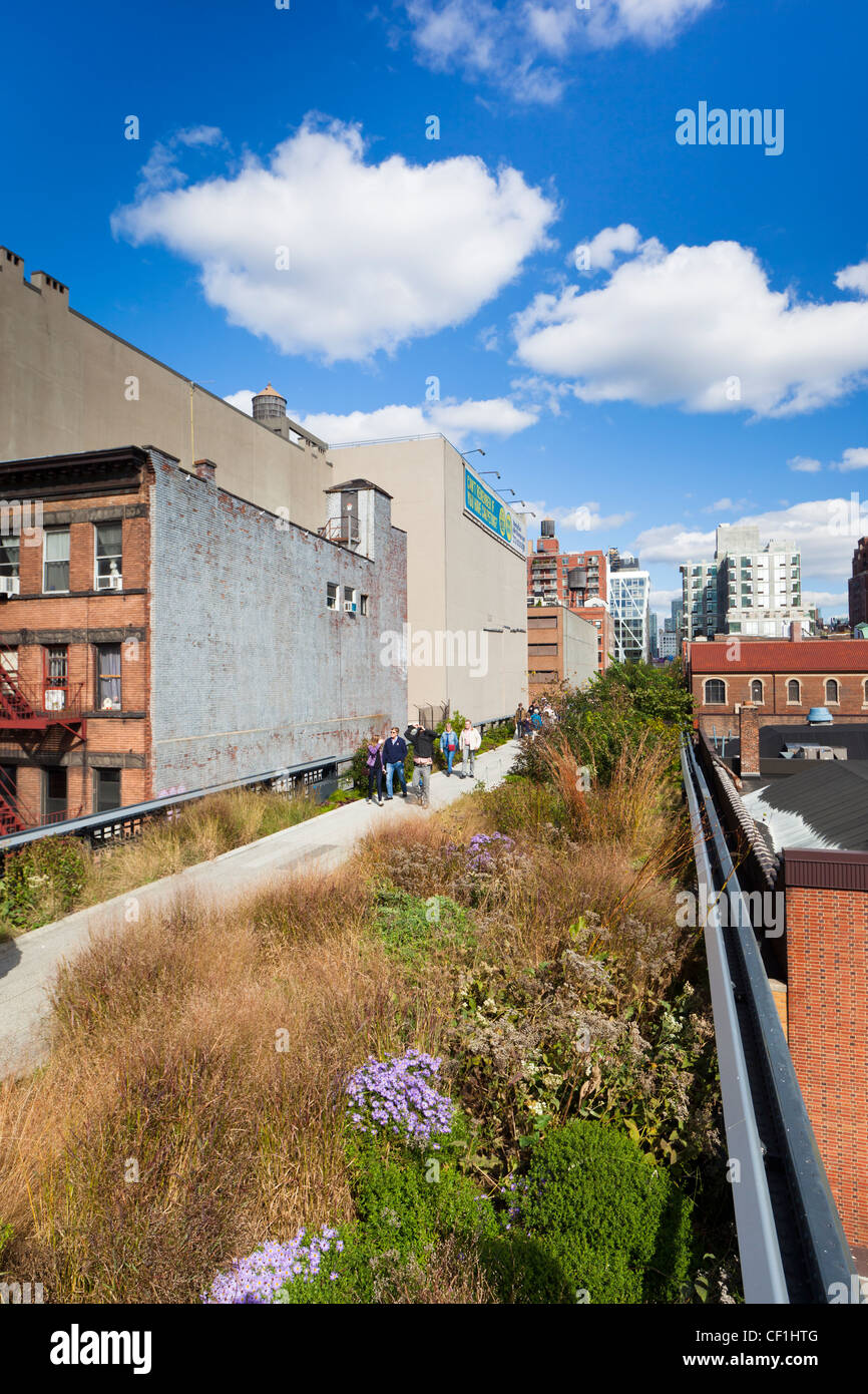 People walking on the High Line, Lower West Side, New York Stock Photo ...
