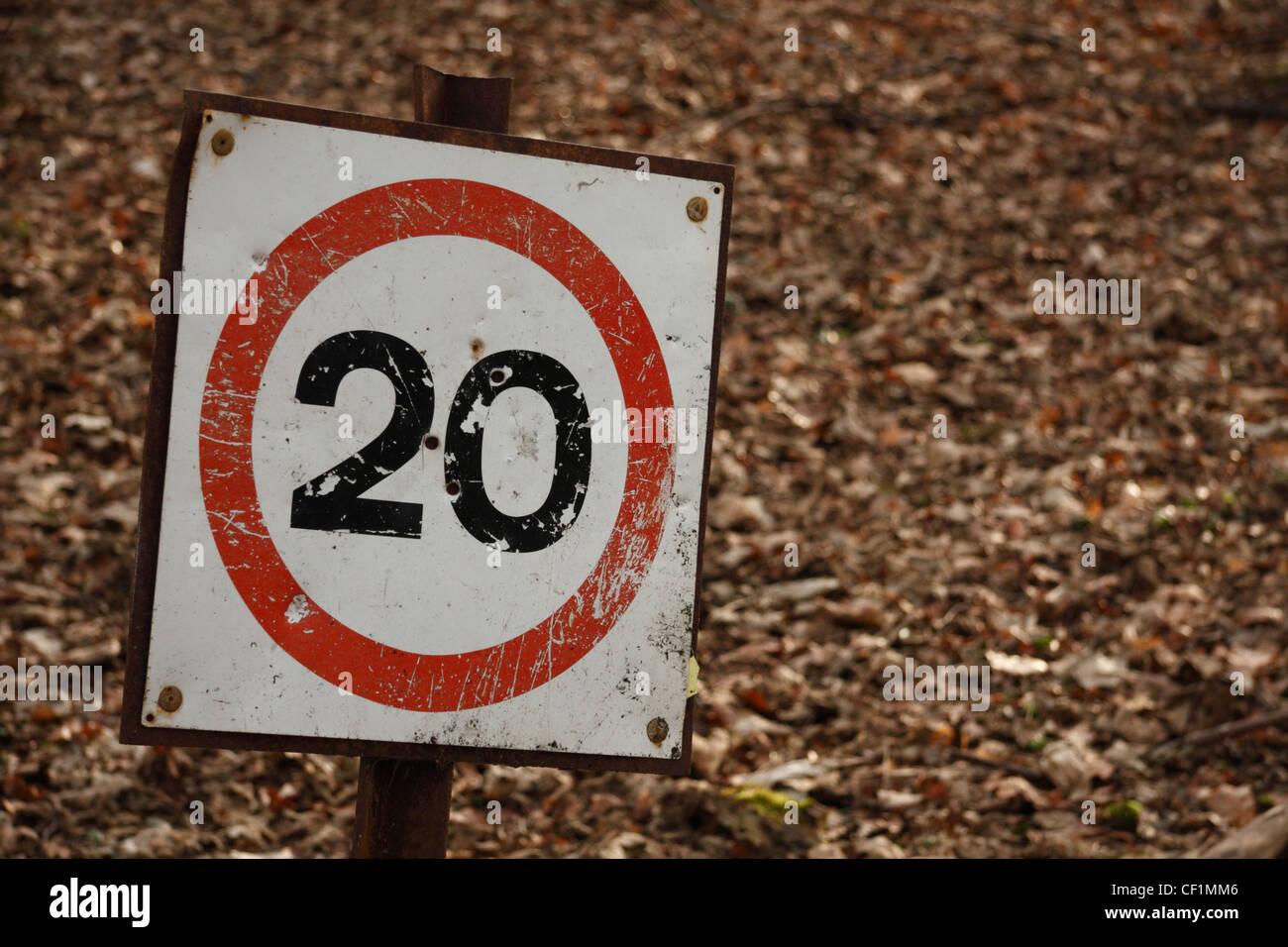 Speed sign hi-res stock photography and images - Alamy
