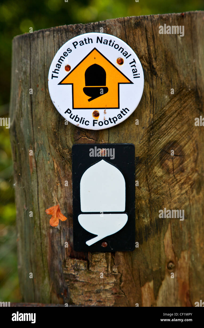 Wooden path sign hi-res stock photography and images - Alamy