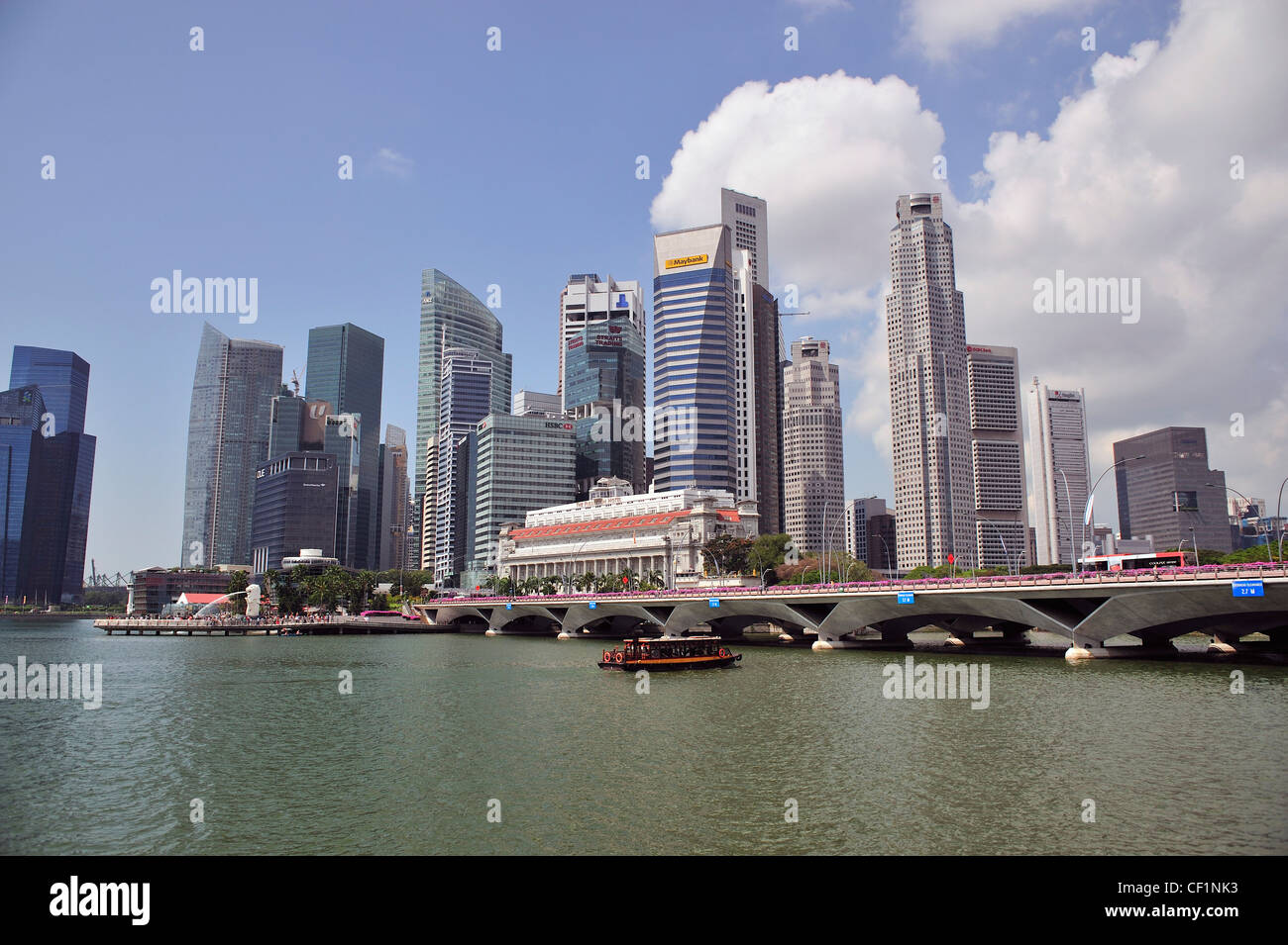 Singapore river central business hi-res stock photography and images ...
