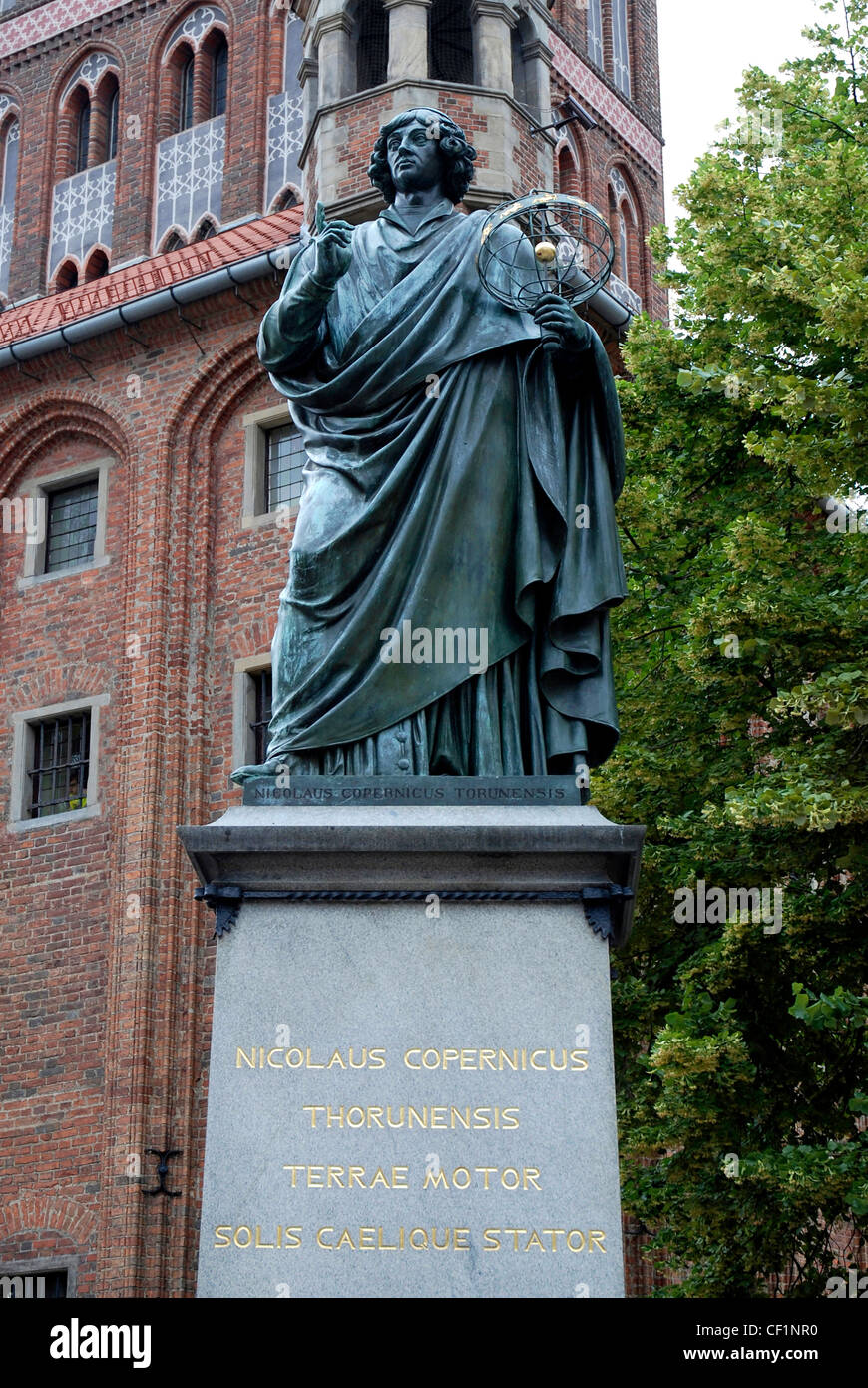 Nicolaus copernicus monument hi-res stock photography and images - Alamy