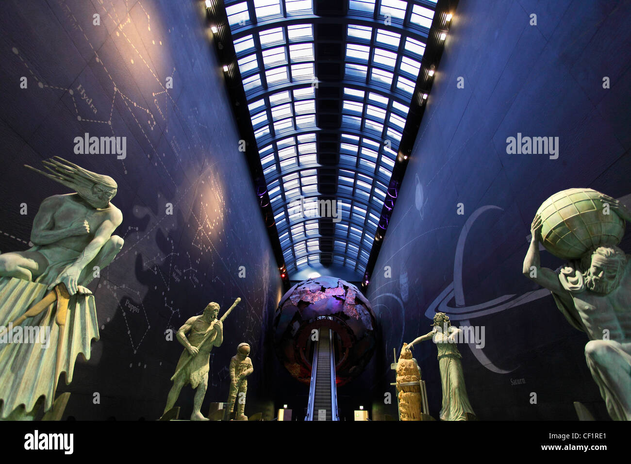 Entrance to the Science Museum in Kensington, London 3 Stock Photo - Alamy