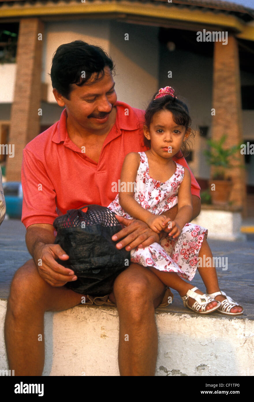 Mexicans, Mexican people, father and daughter, The Malecon, seaside ...