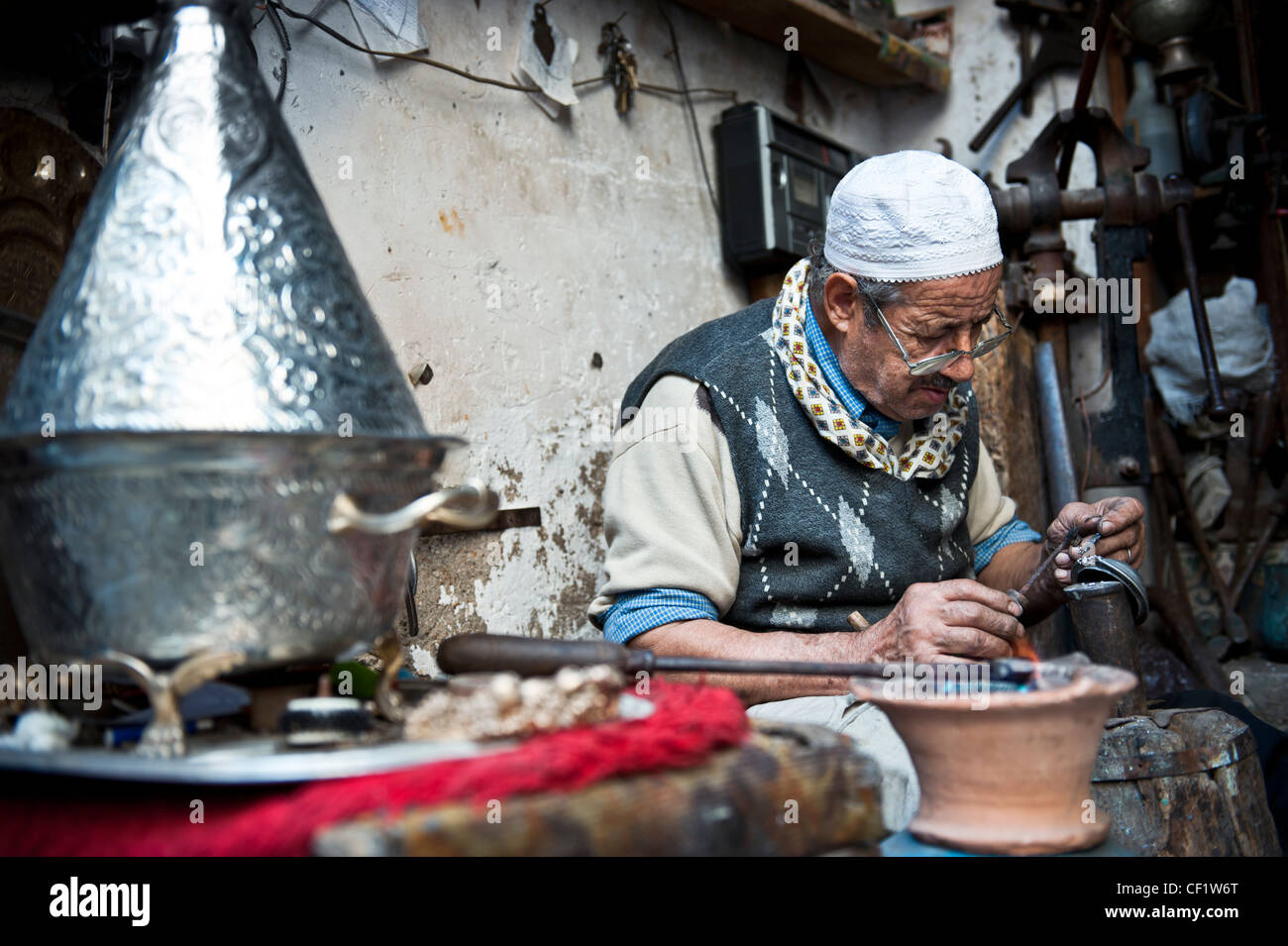 Metal souk fes fez morocco hi-res stock photography and images - Alamy
