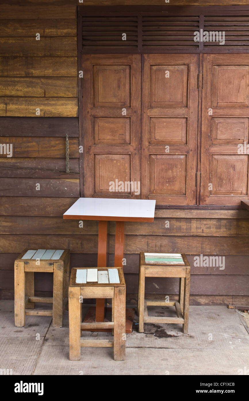 White dining table near window hi-res stock photography and images - Alamy