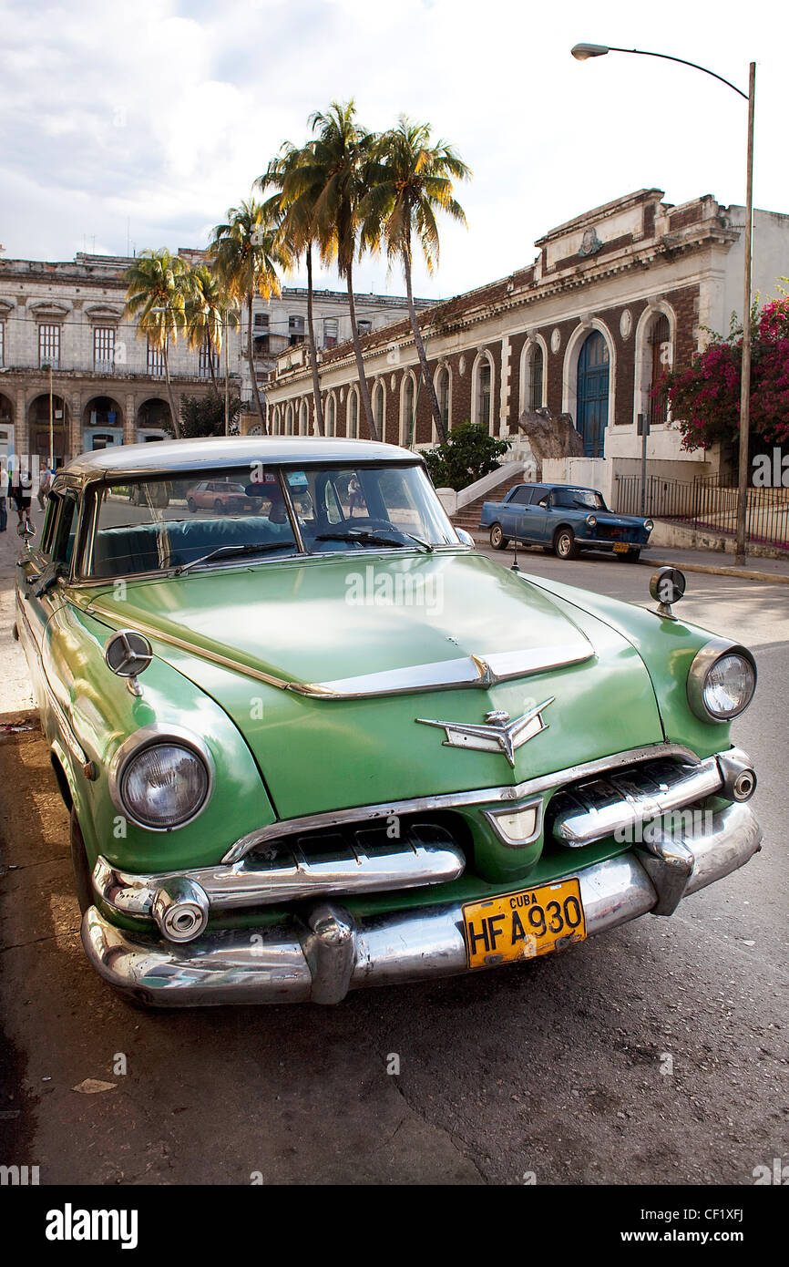Green classic car hi-res stock photography and images - Alamy