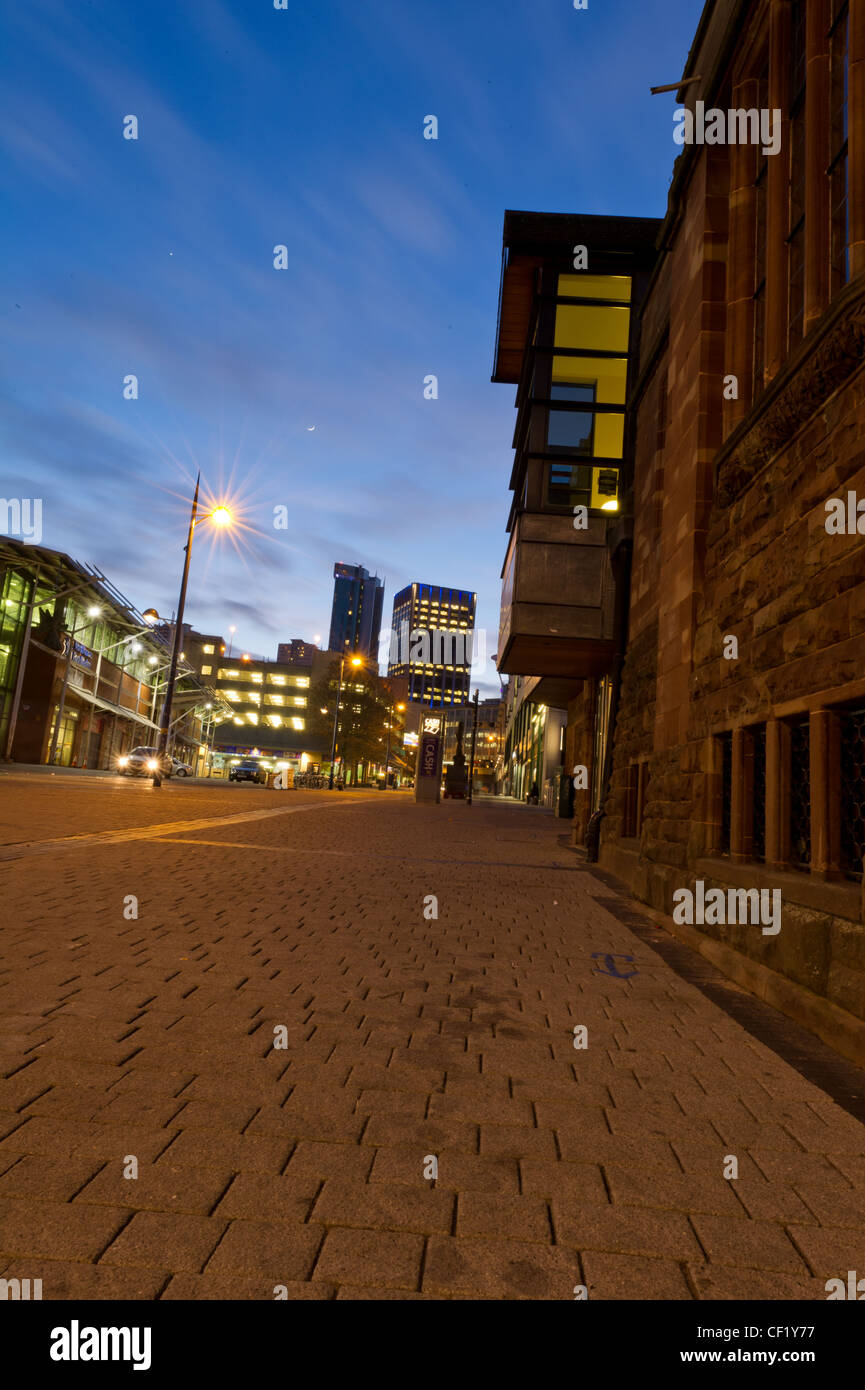 a night scene of st. martins in the bull ring birmingham showing the ...
