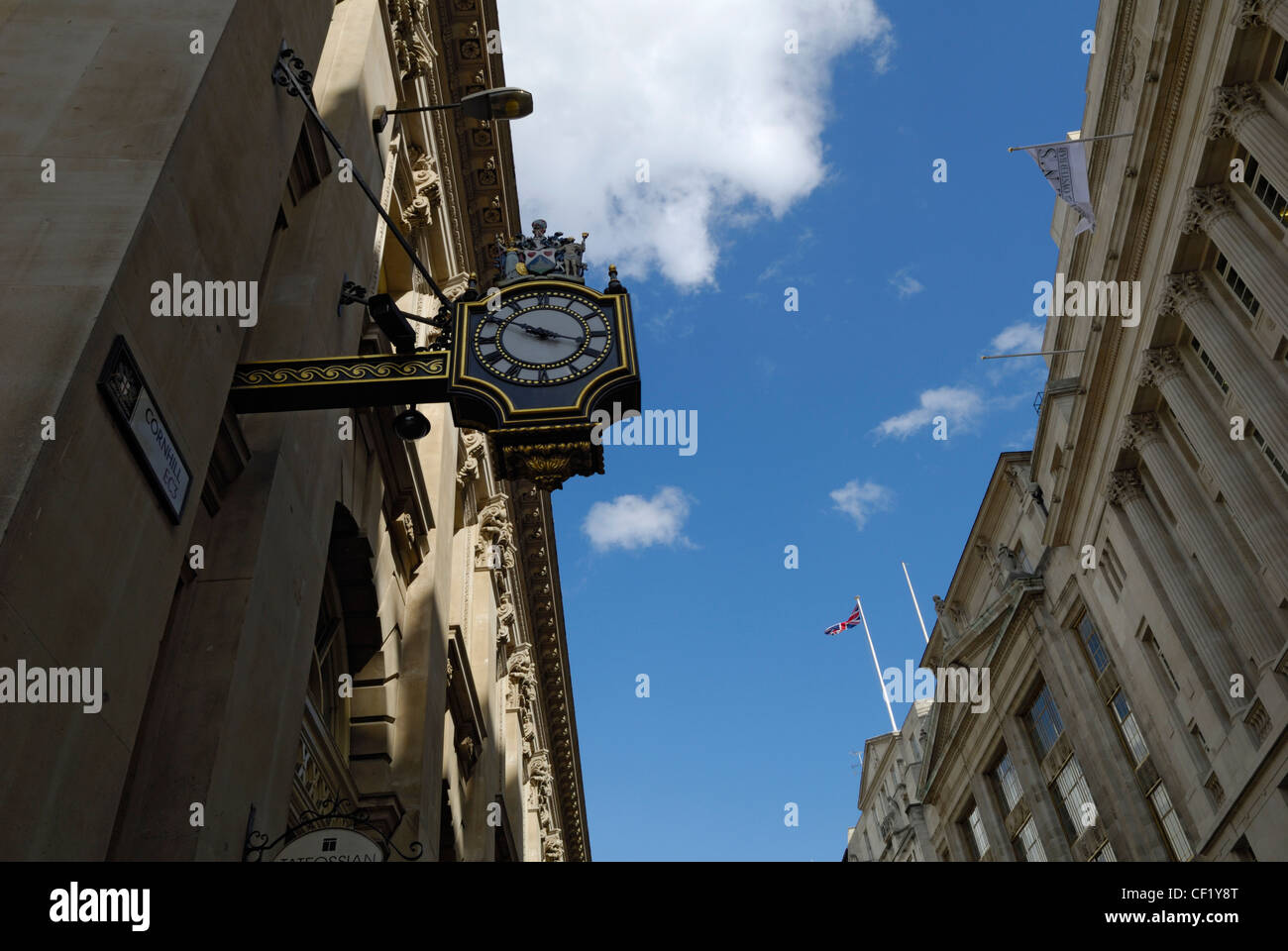Royal exchange clock hi-res stock photography and images - Alamy