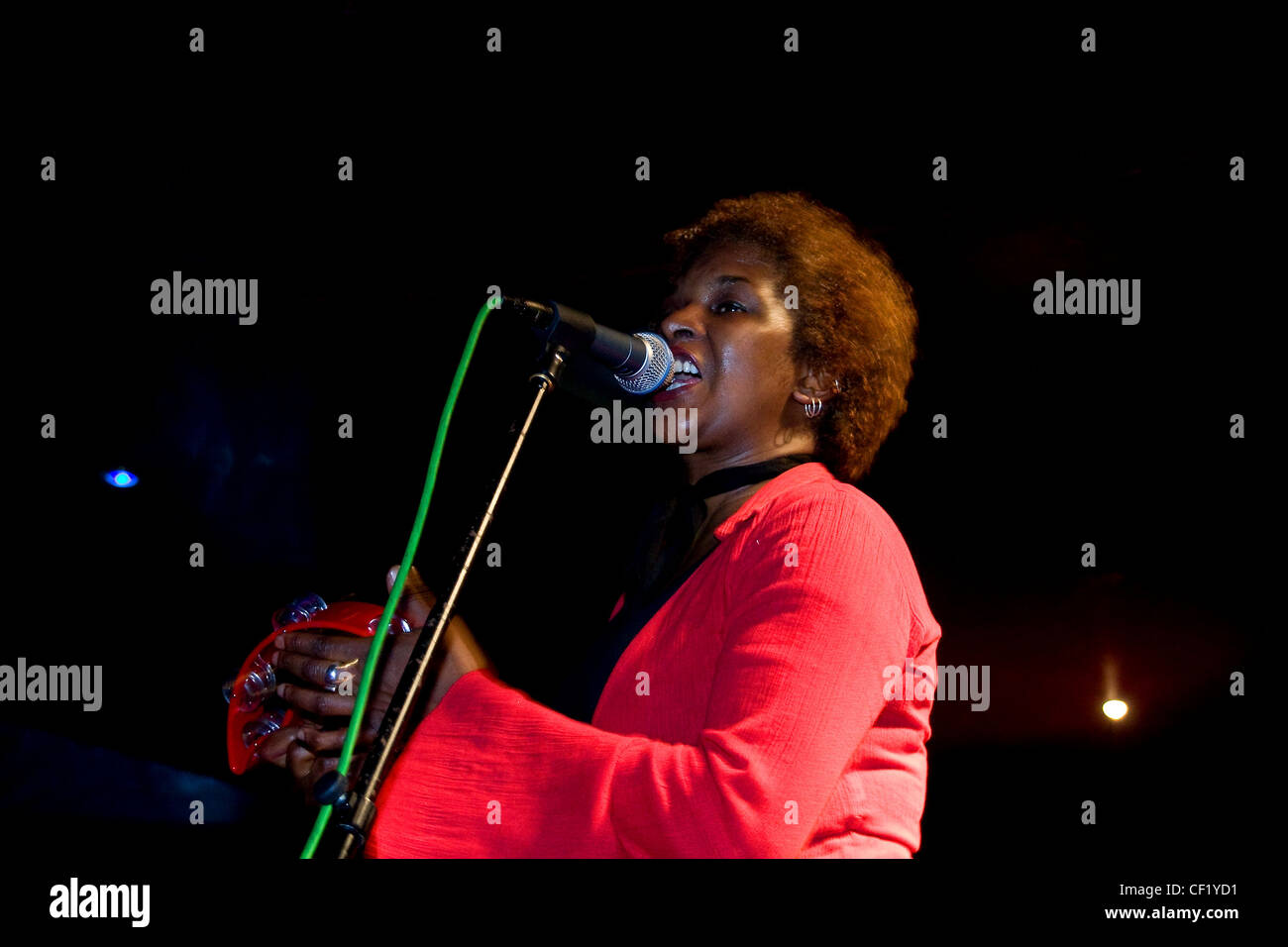 Singing the blues and pearson hi-res stock photography and images - Alamy