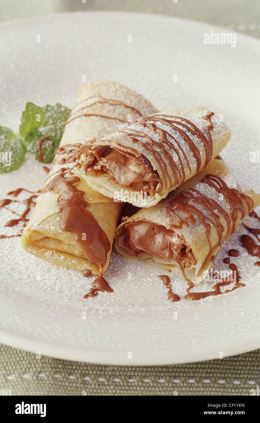 Easy weeknight meals Chocolate hazelnut spring rolls, spring roll ...