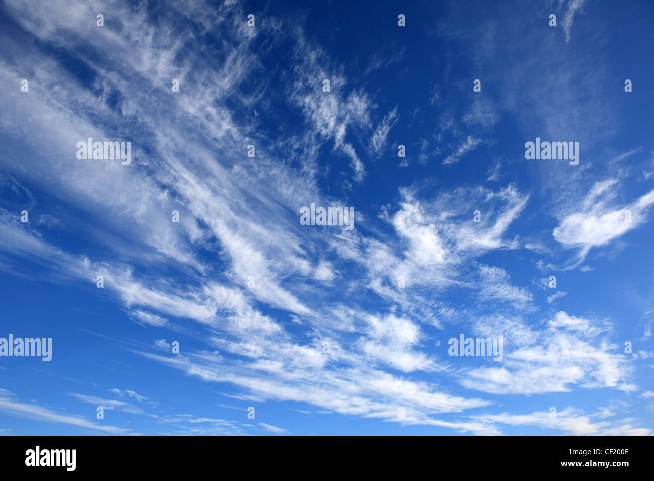 Blue sky and wispy clouds hi-res stock photography and images - Alamy