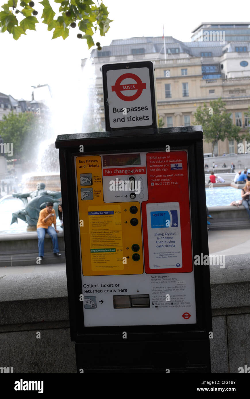 Automated ticket machine hi-res stock photography and images - Alamy