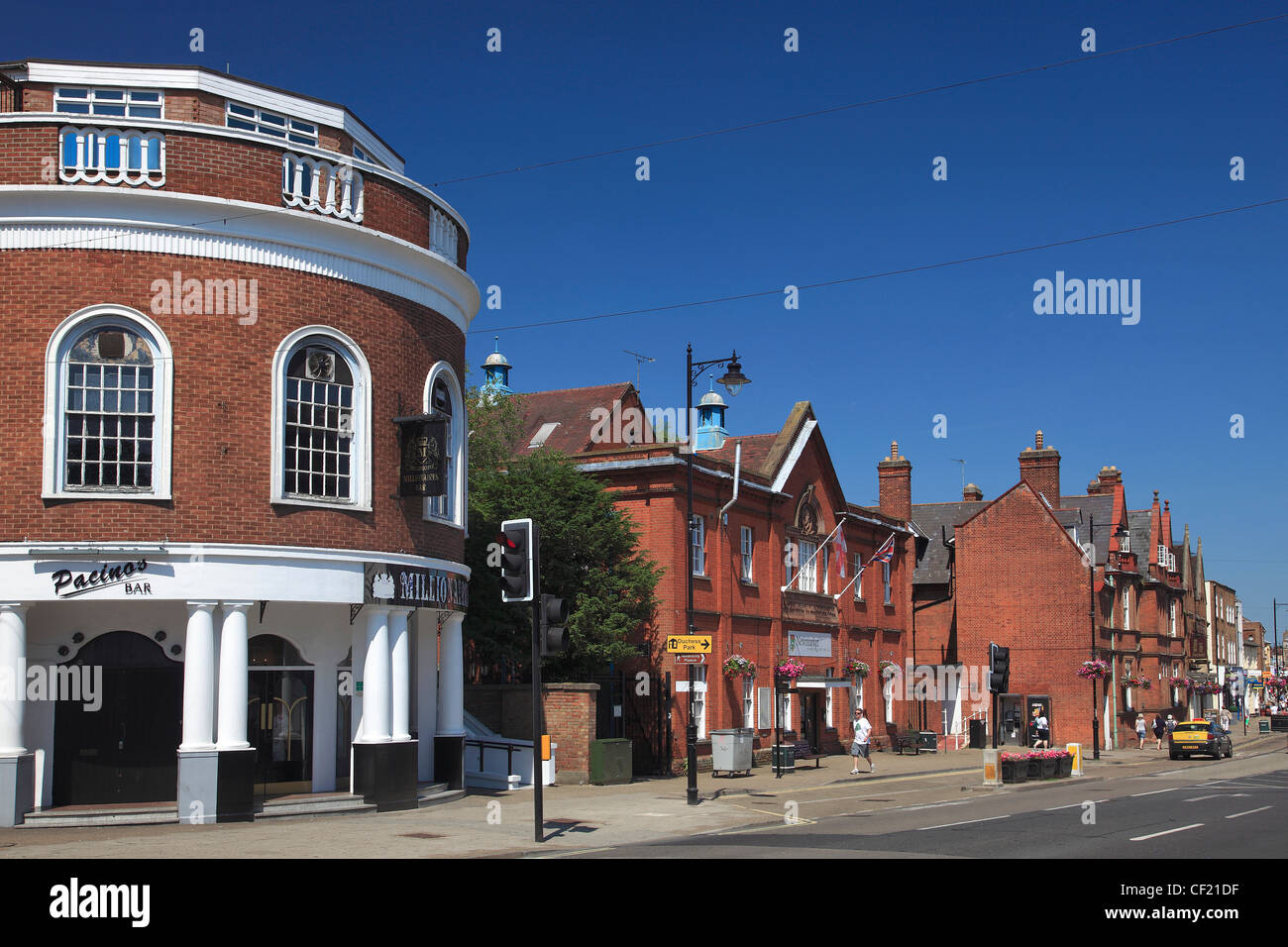 Newmarket suffolk, shops hi-res stock photography and images - Alamy