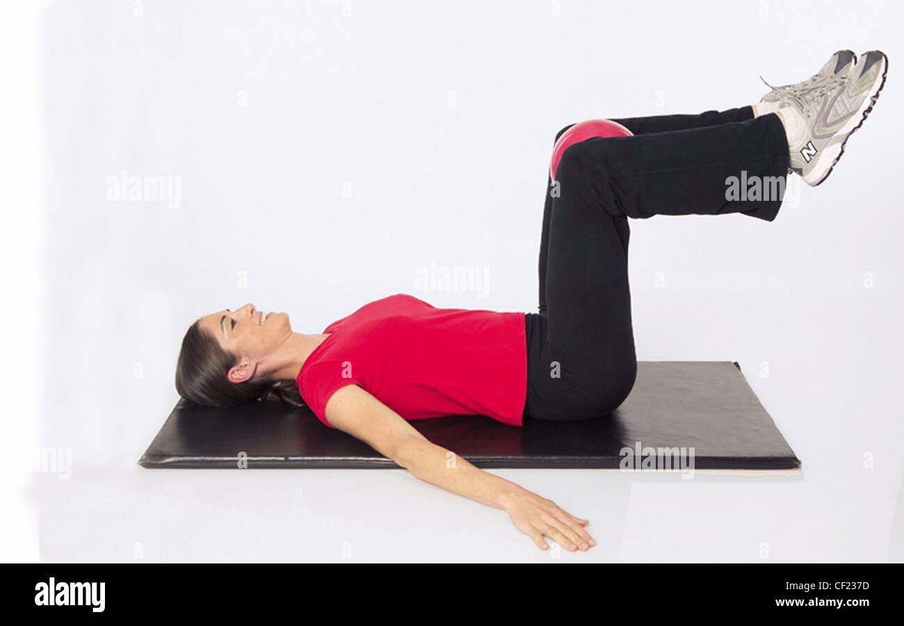 Love handles woman hi-res stock photography and images - Alamy